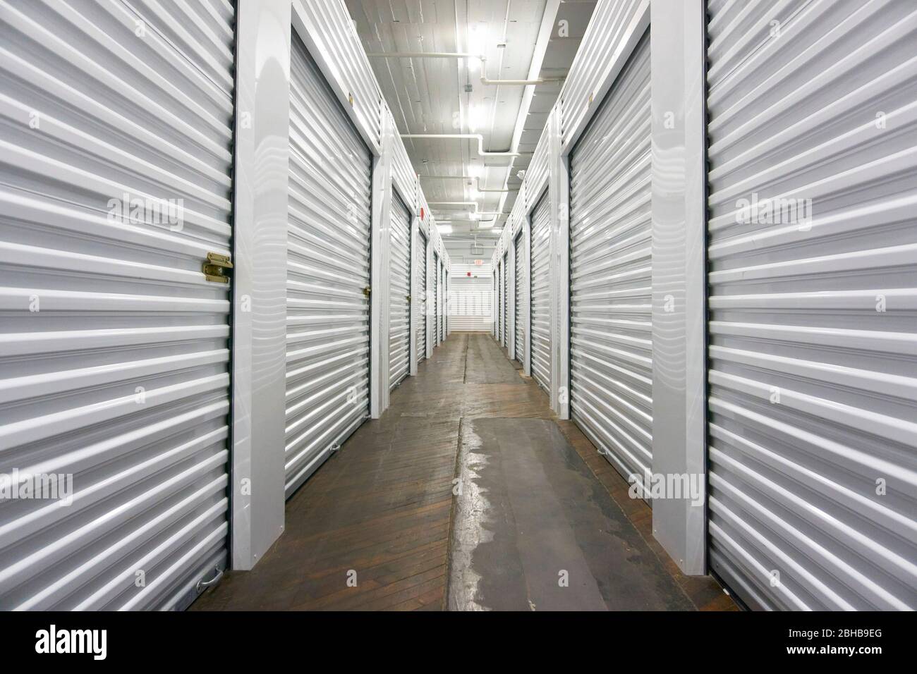 Storage lockers hi-res stock photography and images - Alamy