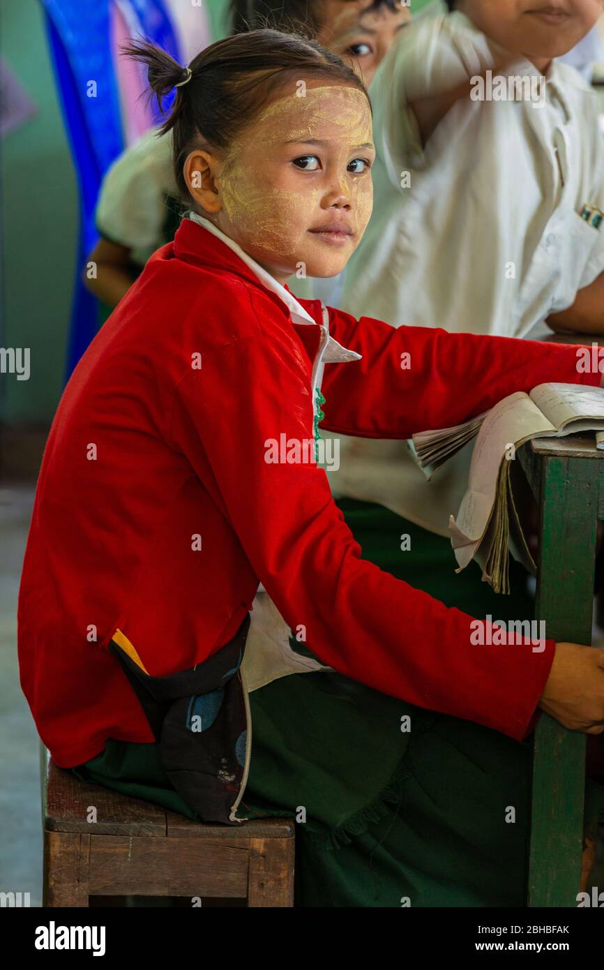Children at school in southern Myanmar Stock Photo - Alamy