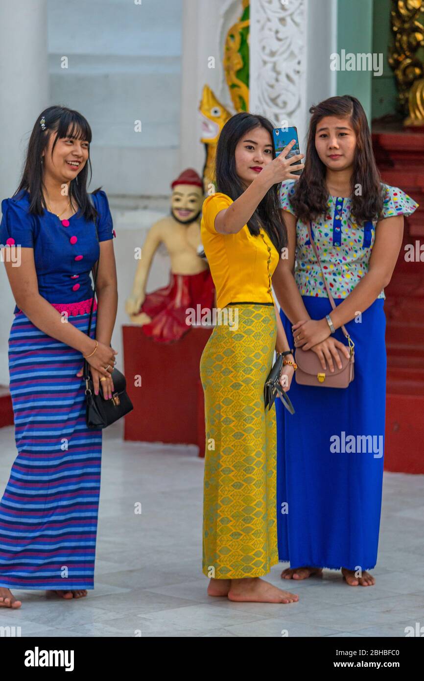 Burmese Women