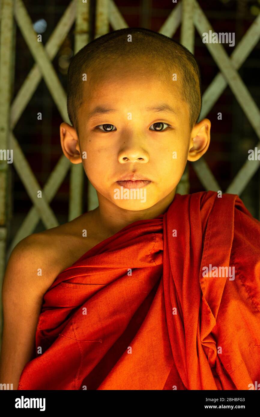 Young monk novice posing for a photograph in southern Myanmar Stock ...