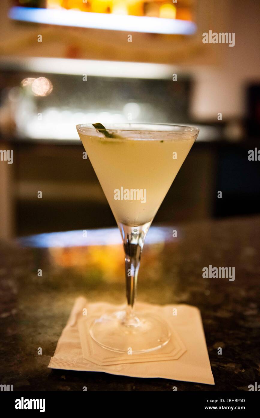 The Caribbean, Anguilla. Singer at the Cuisinart Resort Stock Photo - Alamy