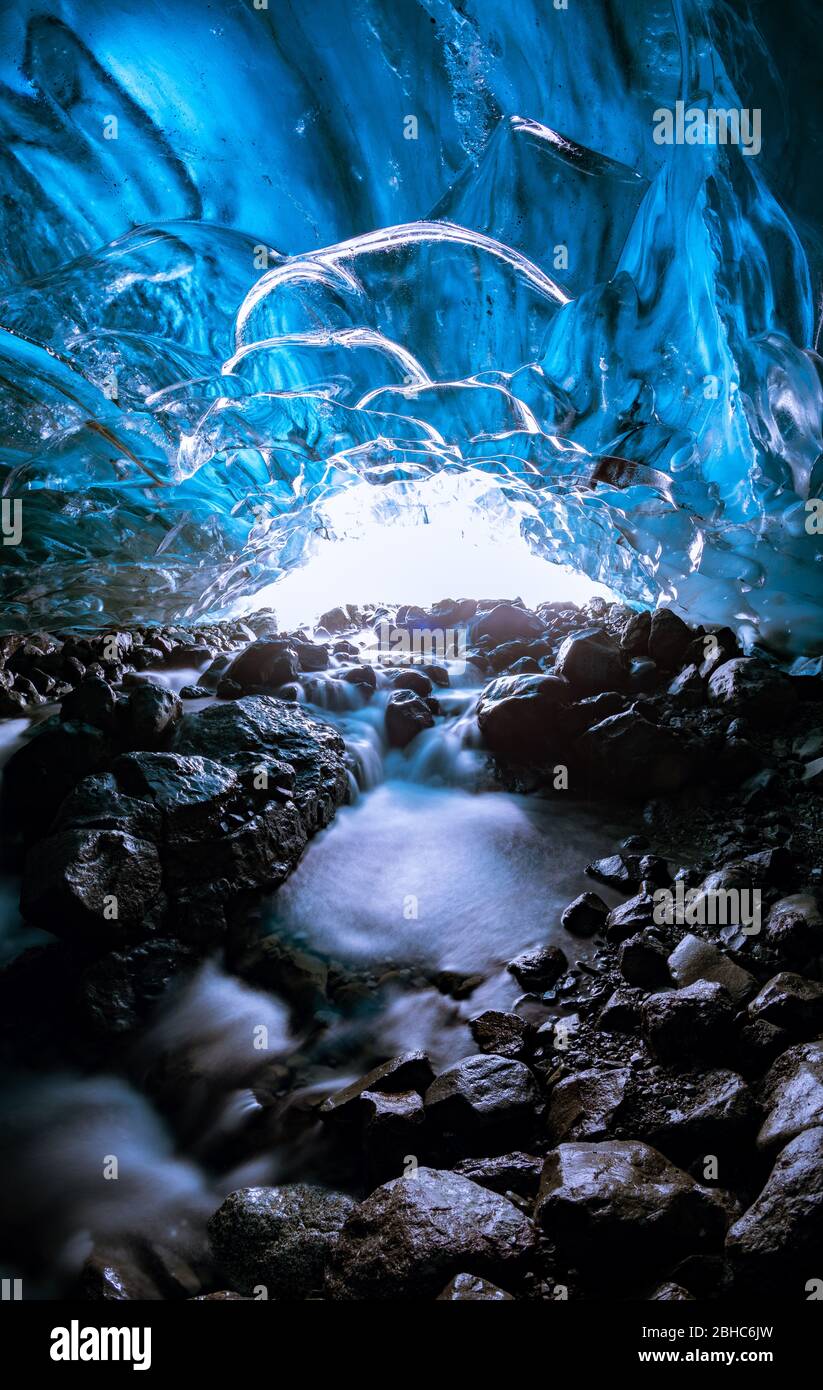 Cave texture hi-res stock photography and images - Alamy