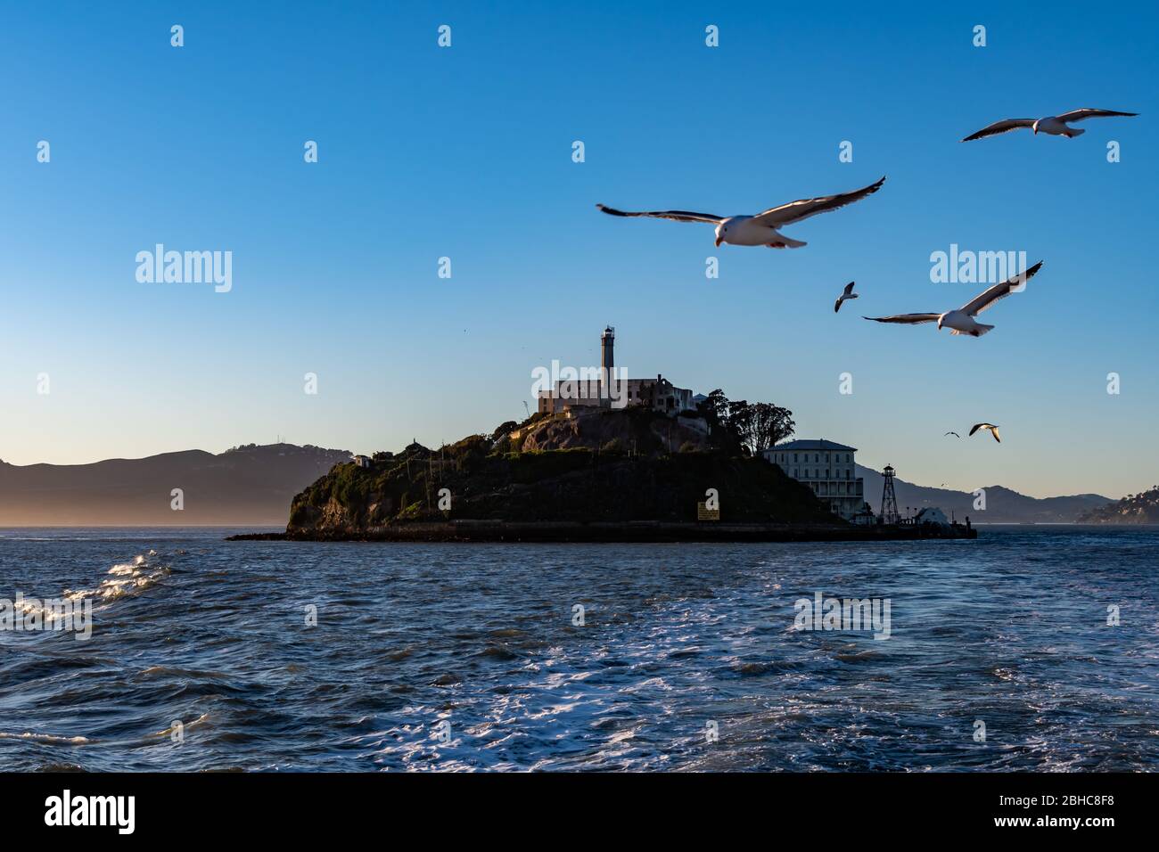 Alcatraz lighthouse night hi-res stock photography and images - Alamy