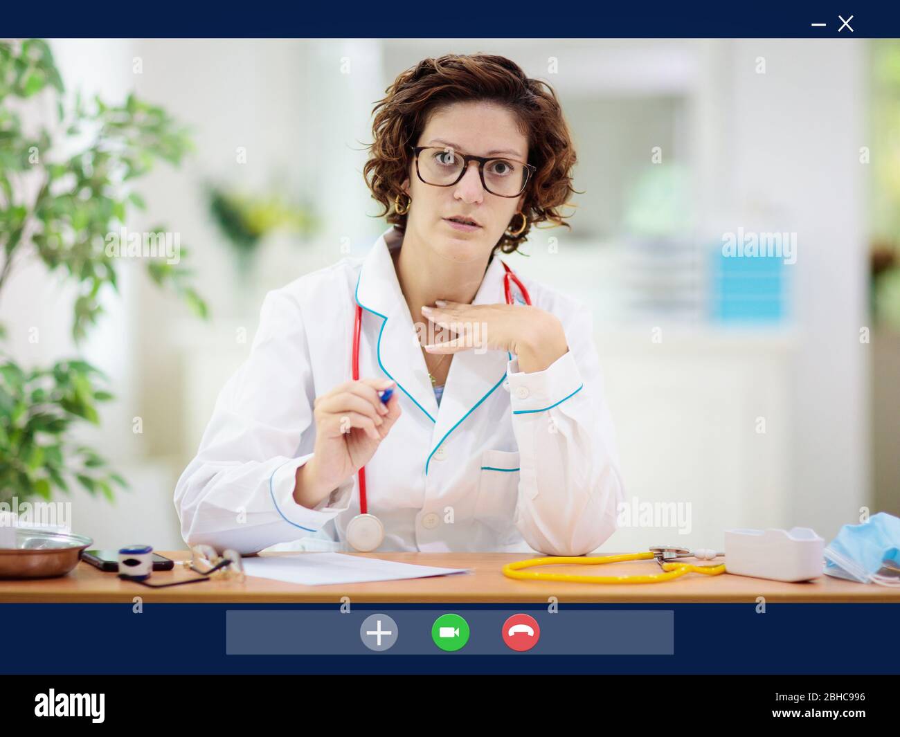 Video chat with doctor during quarantine. Hospital staff online ...