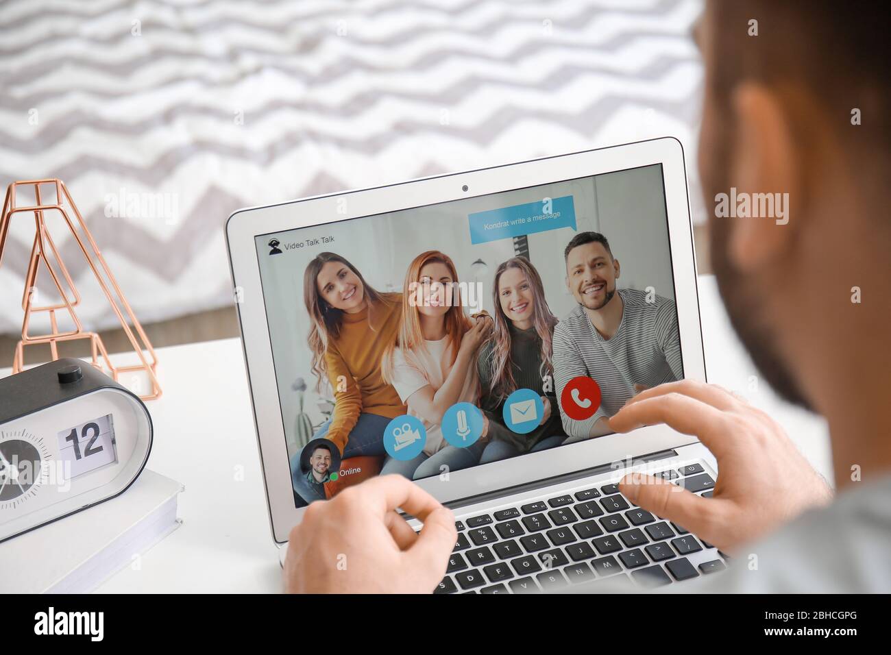 Female friends chatting bedroom hi-res stock photography and images - Alamy
