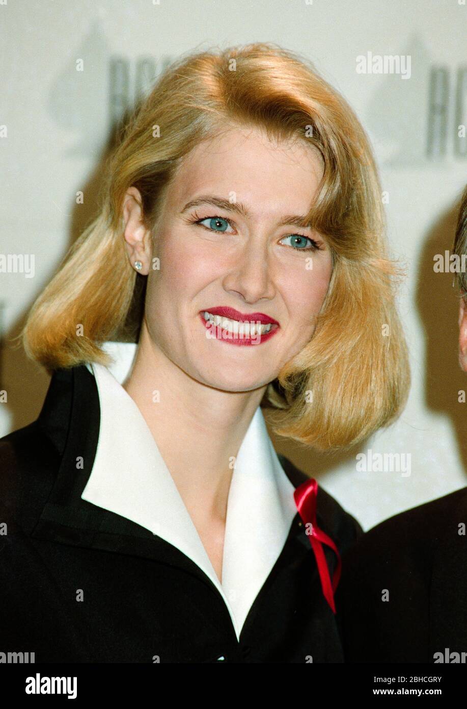 Laura Dern's Instagram, Twitter & Facebook on IDCrawl
