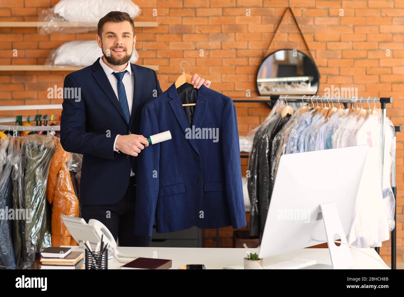 Pilling work hi-res stock photography and images - Alamy