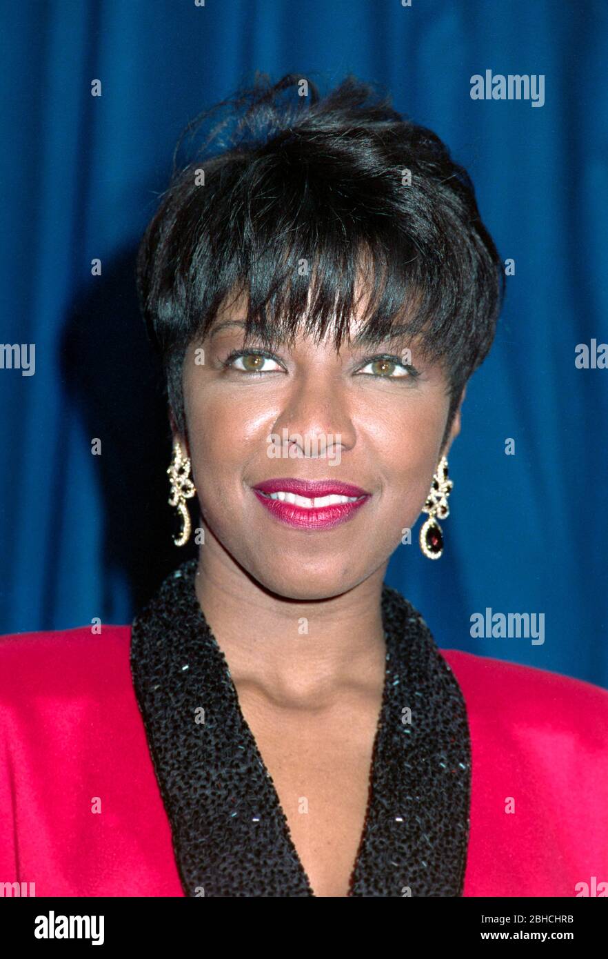 LOS ANGELES, CA. c.1994: Singer Natalie Cole. File photo © Paul Smith ...