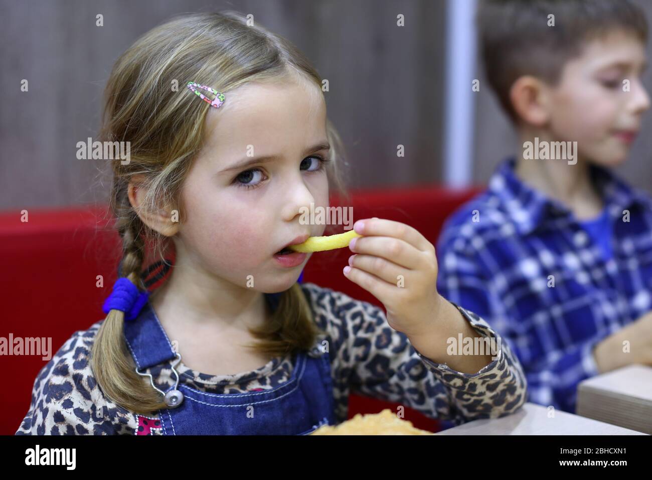 Toddler french fries hi-res stock photography and images - Alamy