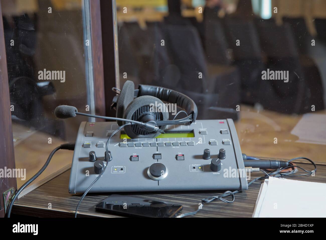 translators cubicle . interpreting - Microphone and switchboard in an ...