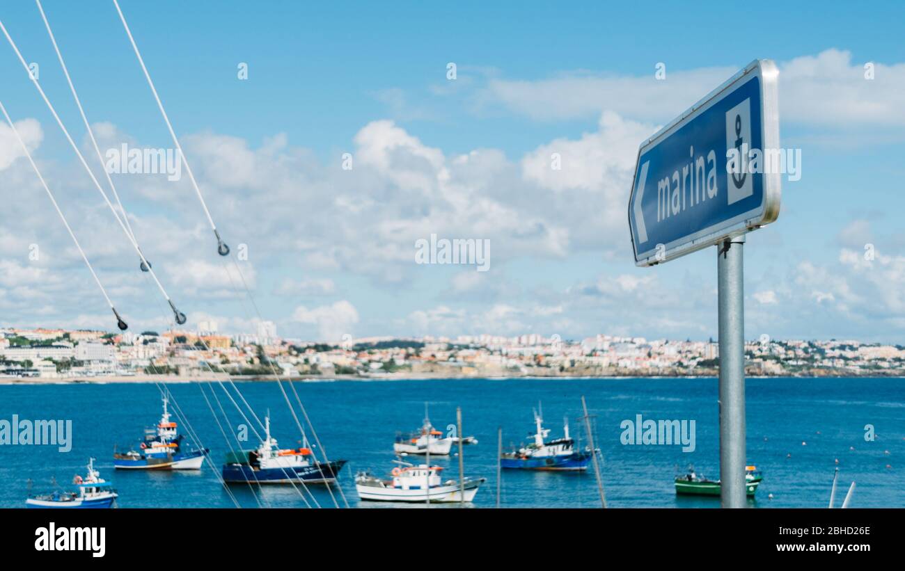 Generic signage hi-res stock photography and images - Alamy
