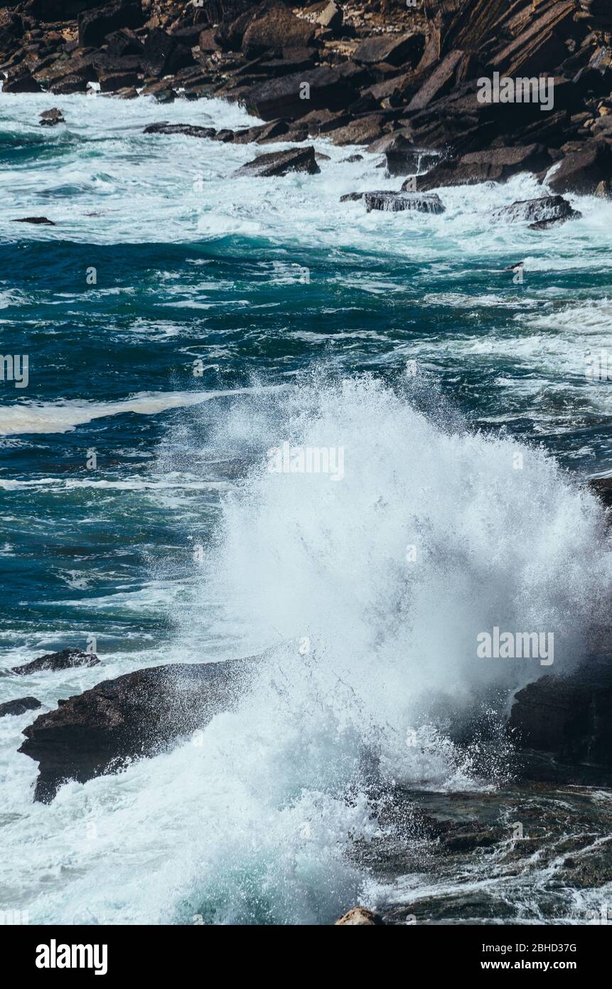 Water Crash on rocks Stock Photo - Alamy