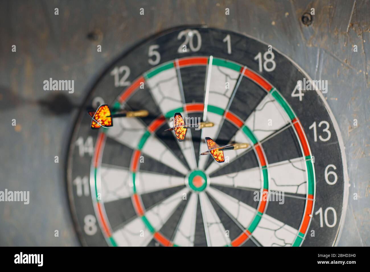Darts game. Dart and target Stock Photo - Alamy