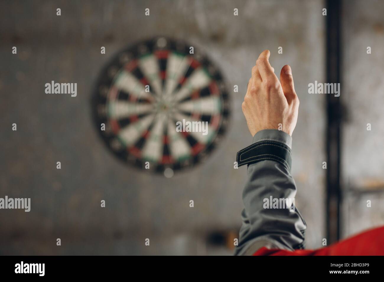 Darts player hi-res stock photography and images - Alamy