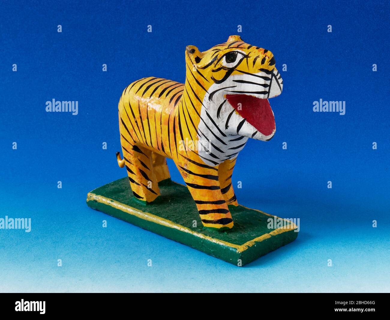 Toy tiger made in paper pulp Stock Photo - Alamy