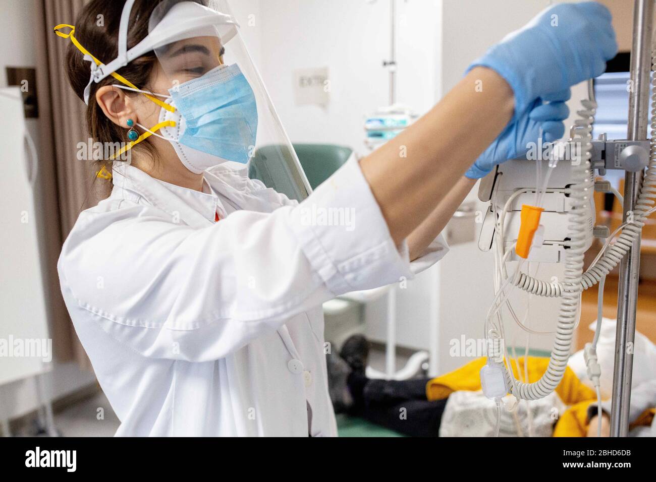 Catalonia, Spain. 30th Mar, 2020. A professional nurse of ICO Girona ...