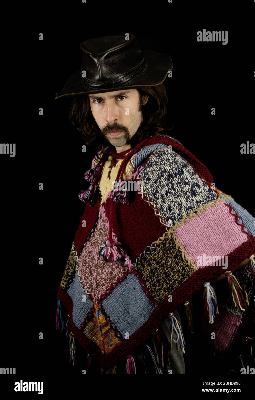 Mexican sombrero traditional serape hi-res stock photography and images ...