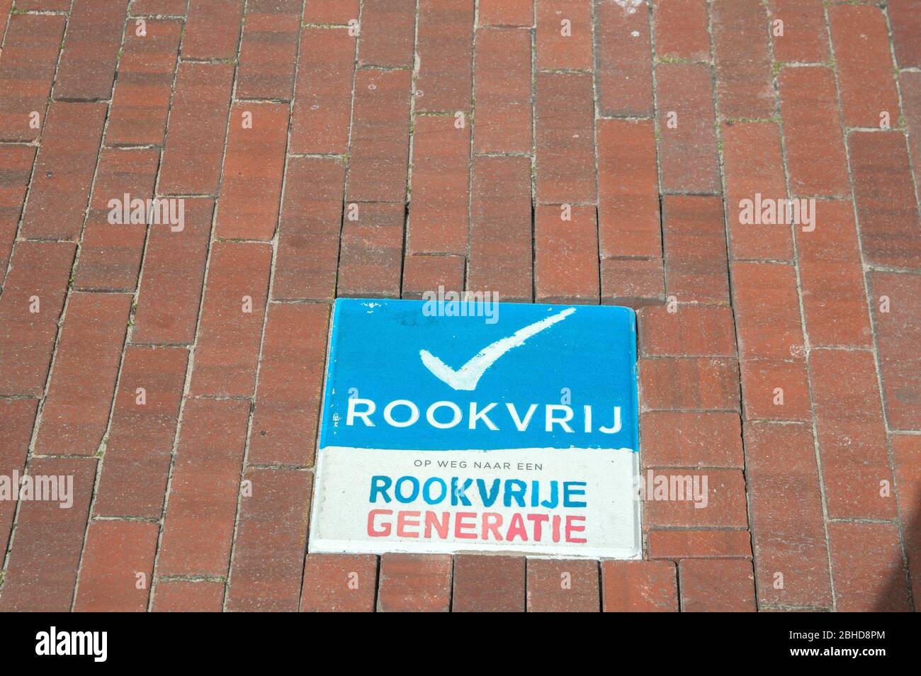 Smoke free area sign hi-res stock photography and images - Alamy