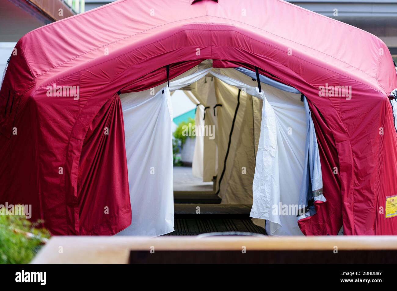 First aid tent hi-res stock photography and images - Alamy