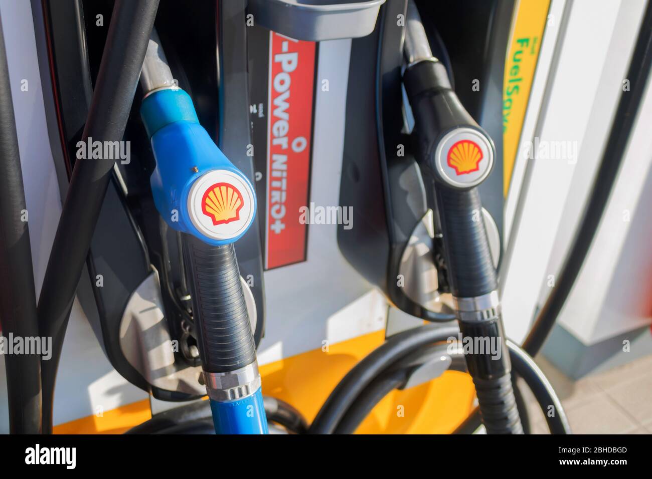 Shell v power nitro diesel hi-res stock photography and images - Alamy