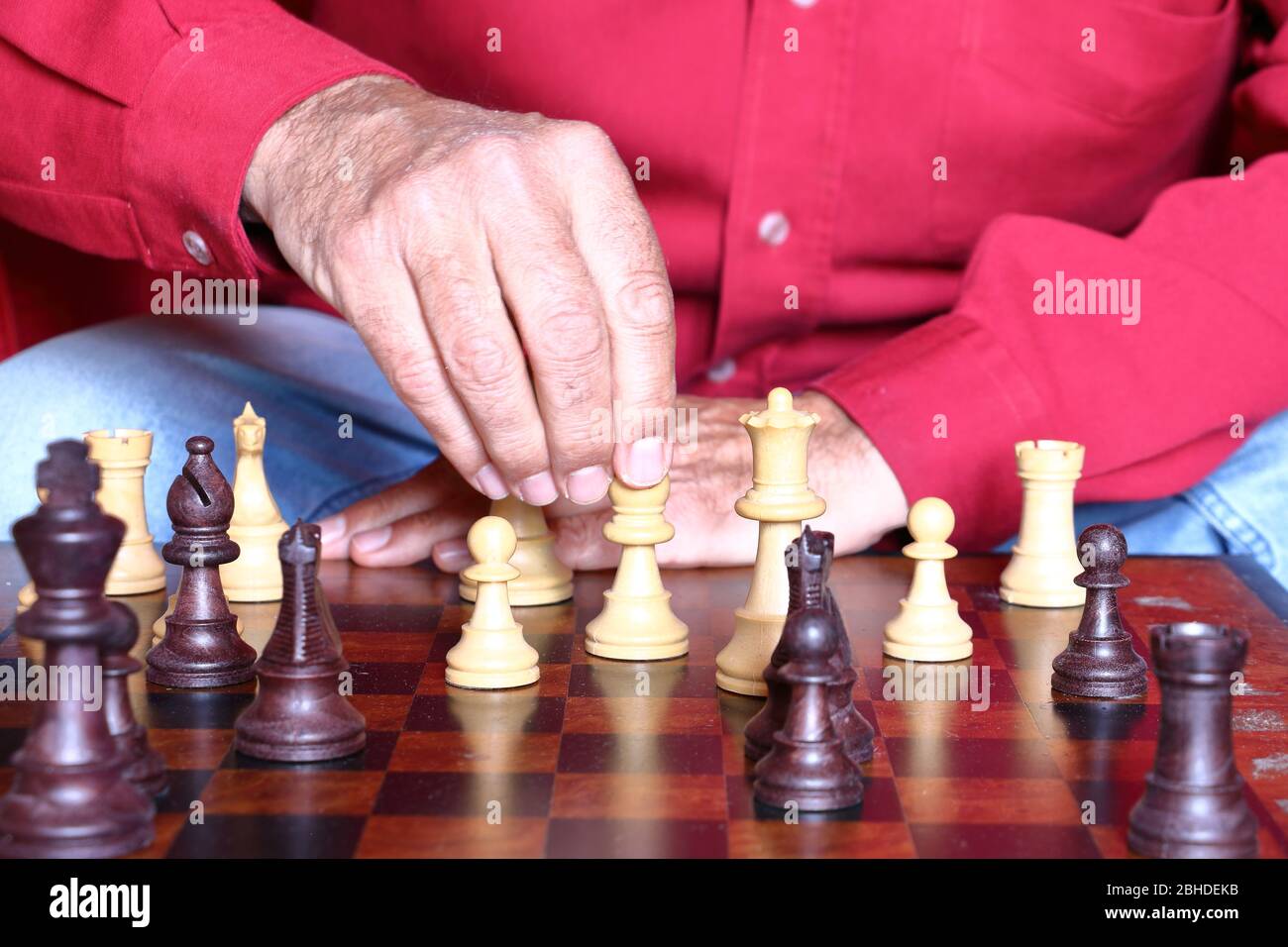 Red queen chess strategy hi-res stock photography and images - Alamy