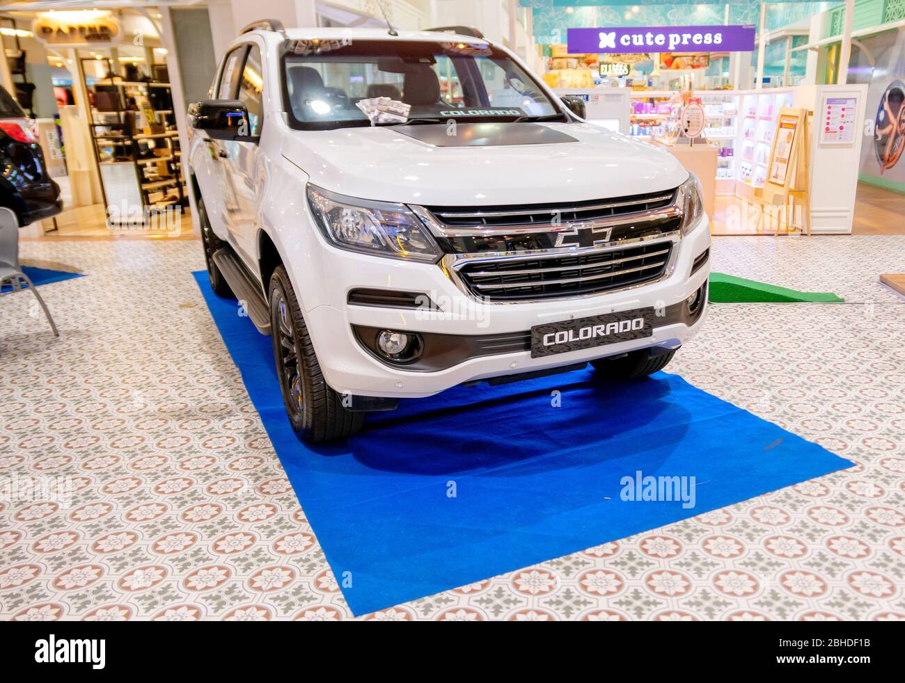 Chevrolet truck showroom hi-res stock photography and images - Alamy