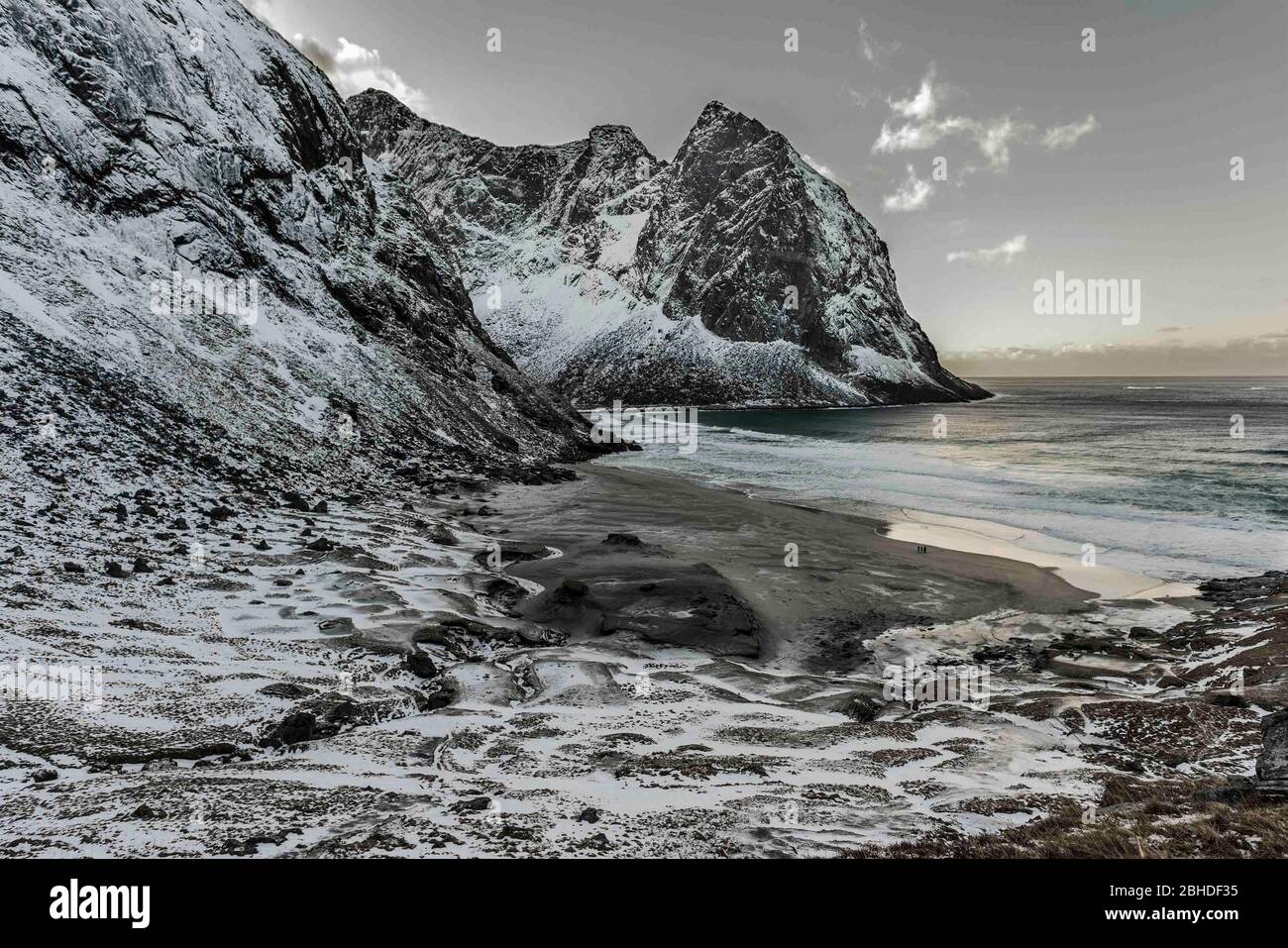 Kvalvika lofoten norway europe hi-res stock photography and images - Alamy