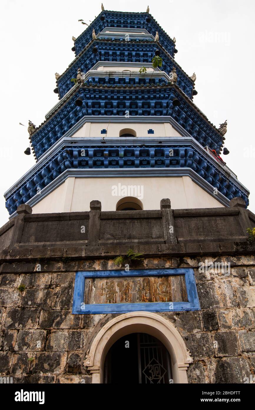 Ancient pagodas in the city Stock Photo - Alamy