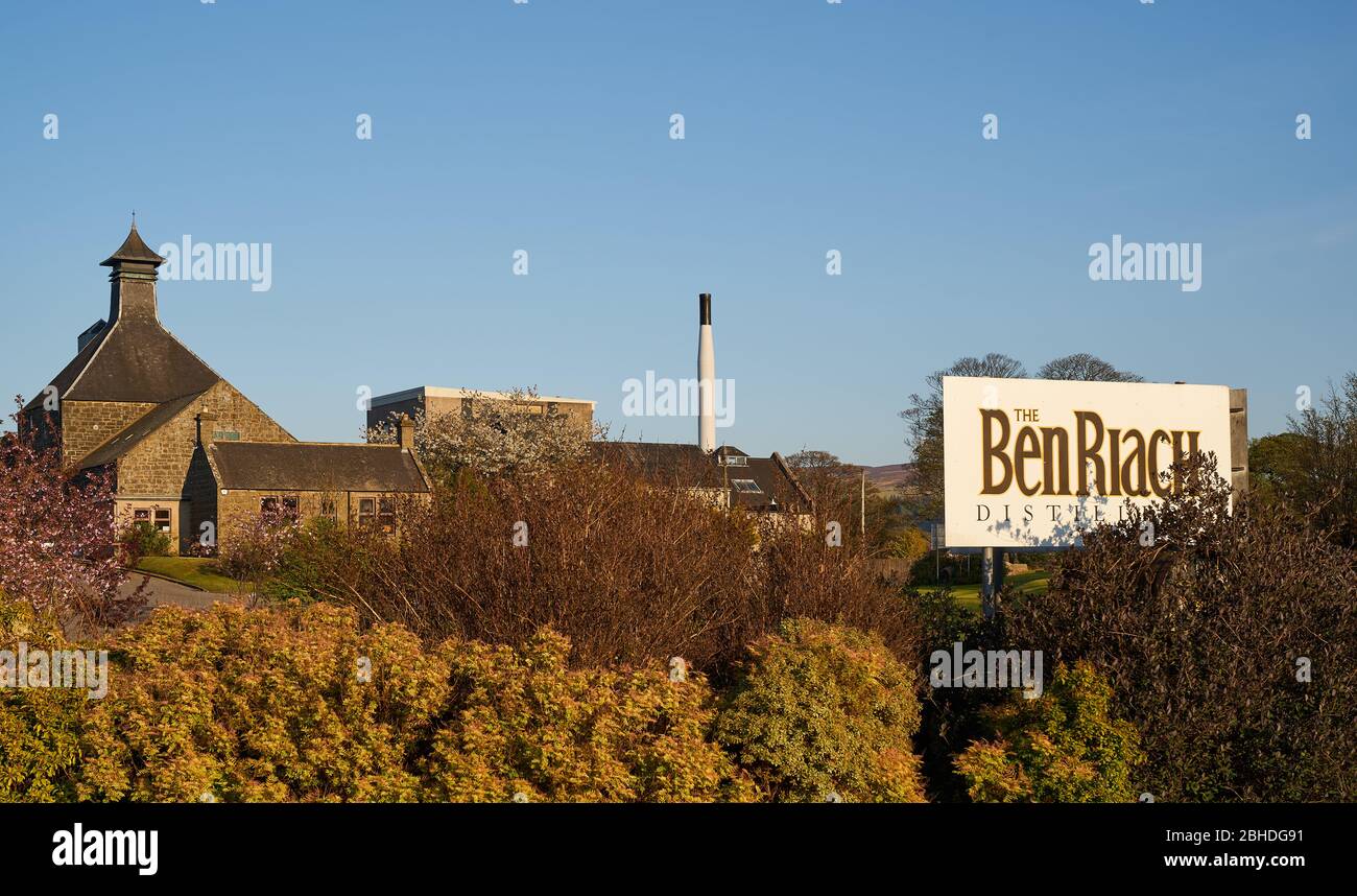 Ben riach distillery hi-res stock photography and images - Alamy