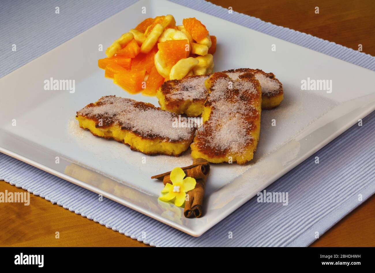 Semolina slice hi-res stock photography and images - Alamy