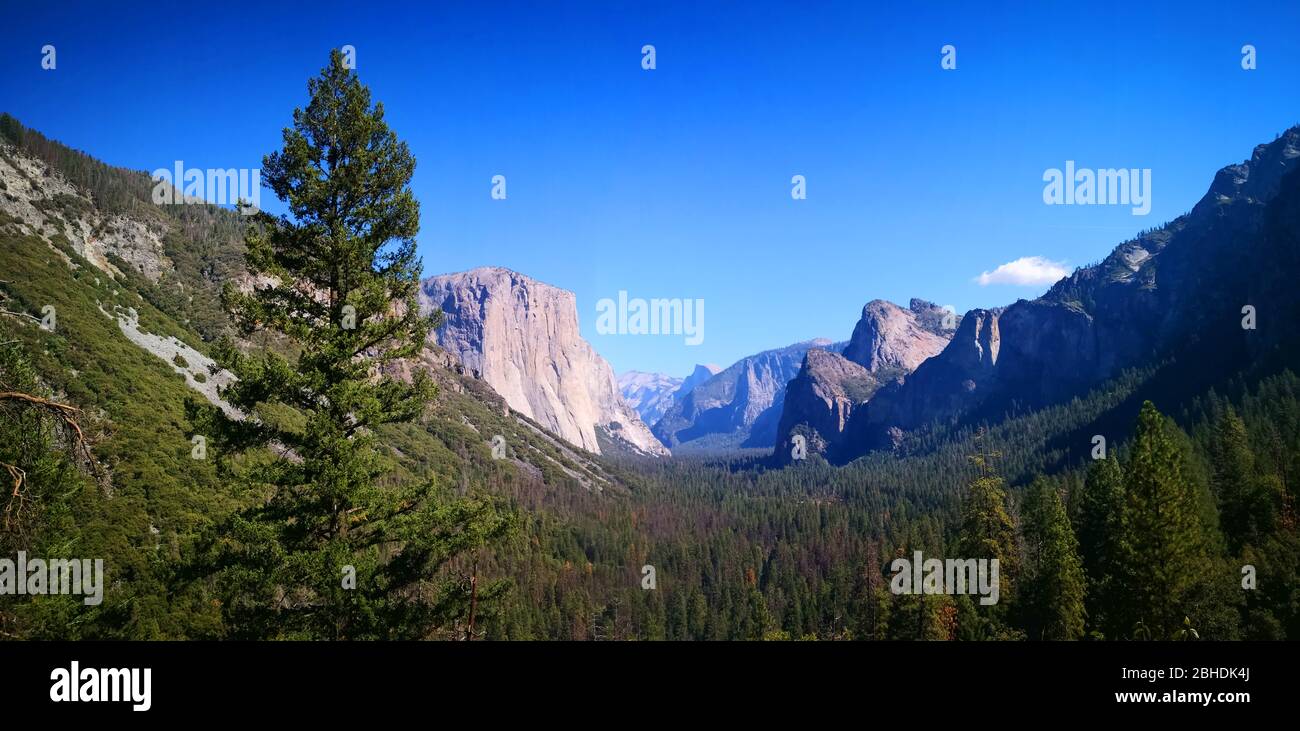 Yosemite National Park with view from Tunnel-View over El Capitan and ...