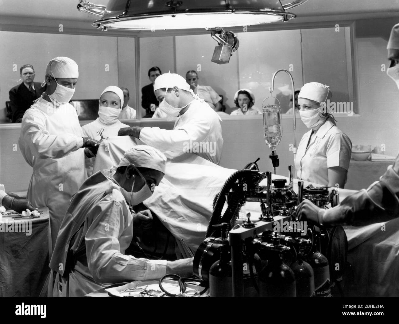 Doctor Surgeon Operation Hospital Black and White Stock Photos & Images ...