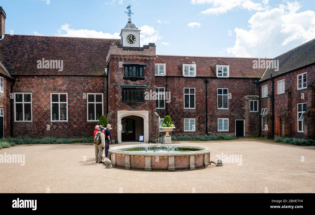 Tudor courtyard at Fulham Palace, London, England, United Kingdom Stock ...