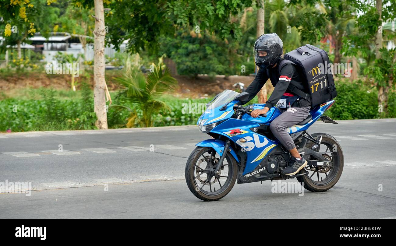 Motorcycle motorbike rider wearing mask hi-res stock photography and ...