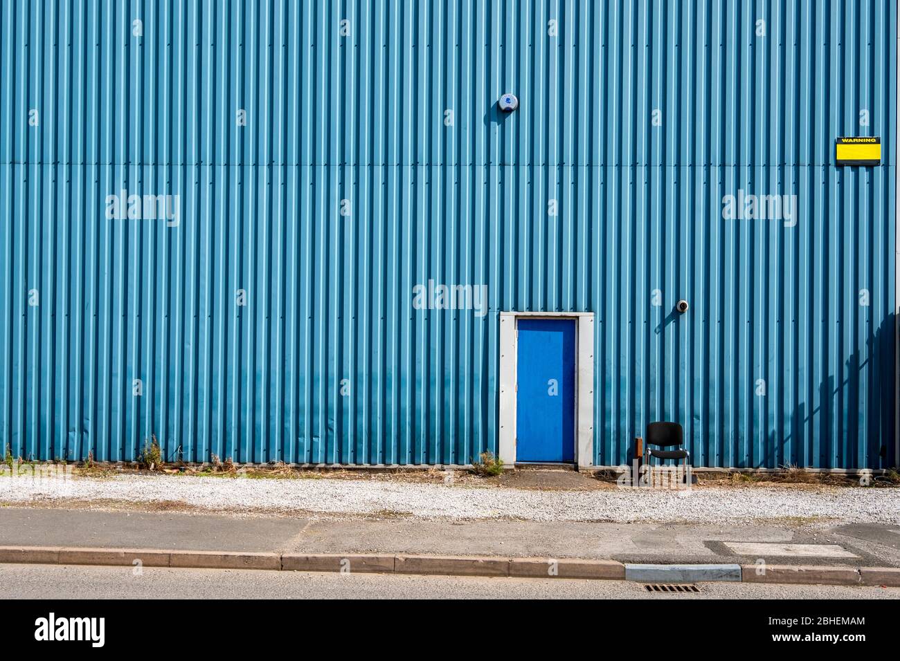 Blue corrugated metal cladding hi-res stock photography and images - Alamy