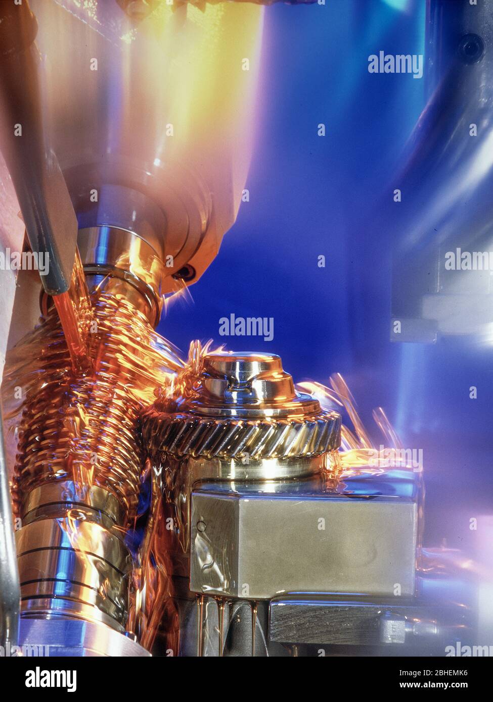 Gear manufacturing hi-res stock photography and images - Alamy
