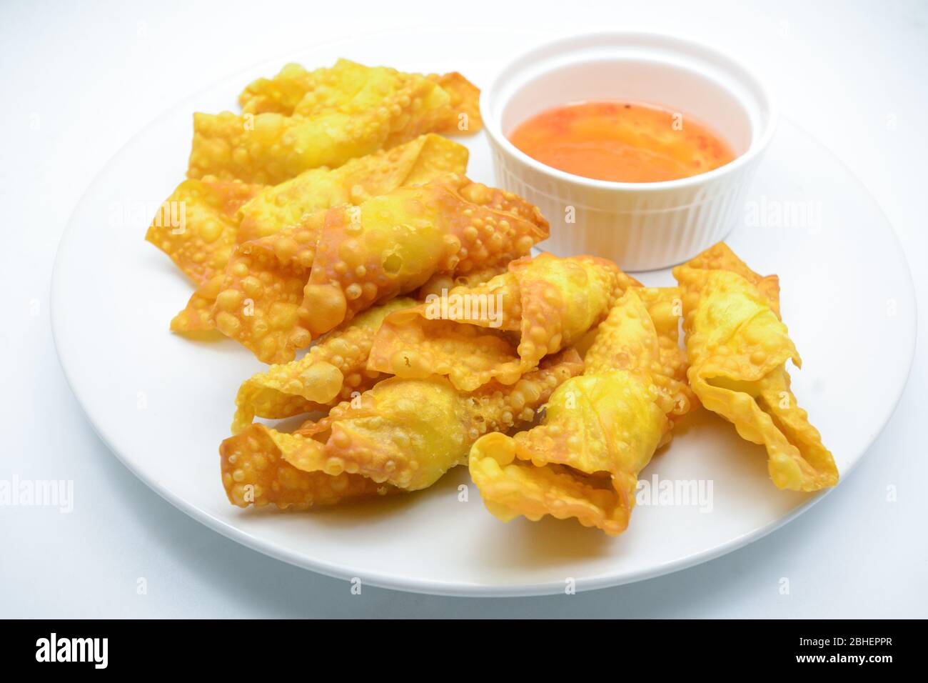 Deep fried won ton hi-res stock photography and images - Alamy