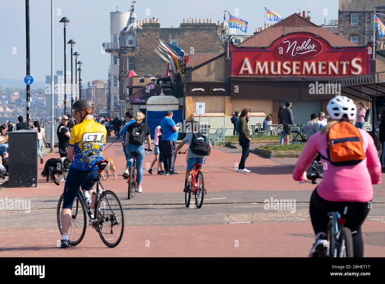 Portobello, Scotland, UK. 25 April 2020. Views of people outdoors on ...