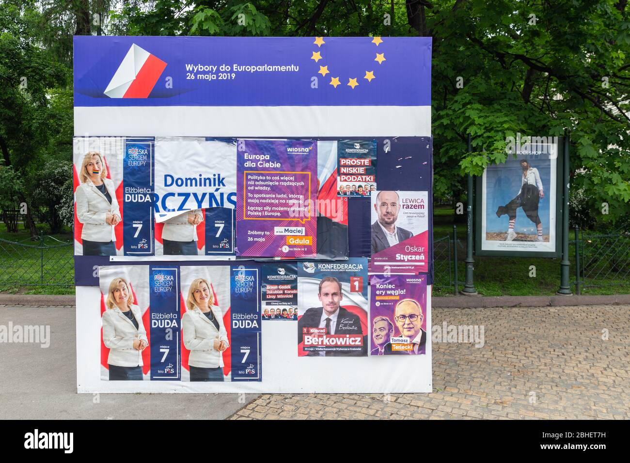 Candidate campaign posters hi-res stock photography and images - Alamy