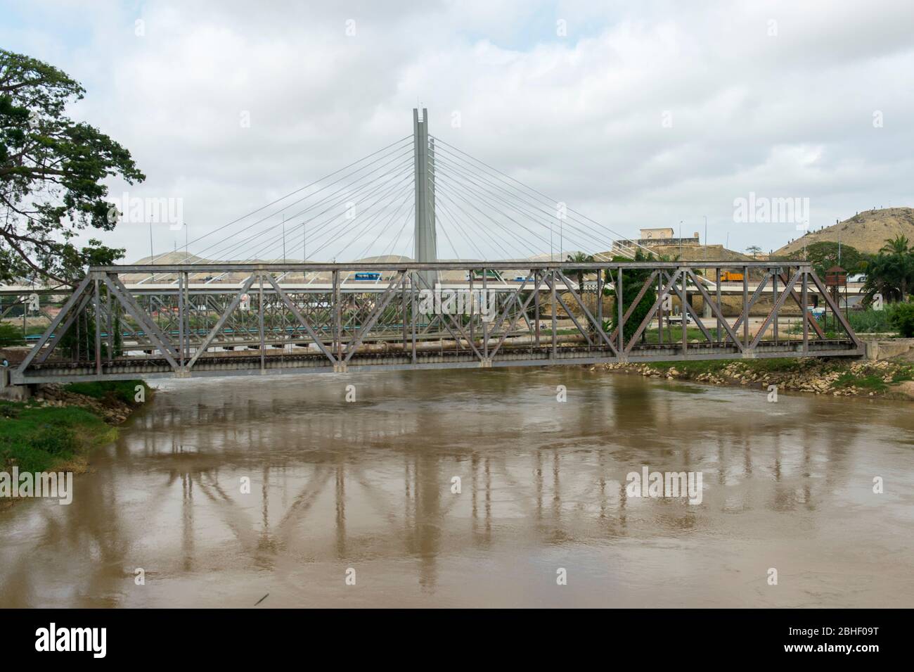View of new suspension bridge over the Catumbela River at Catumbela ...
