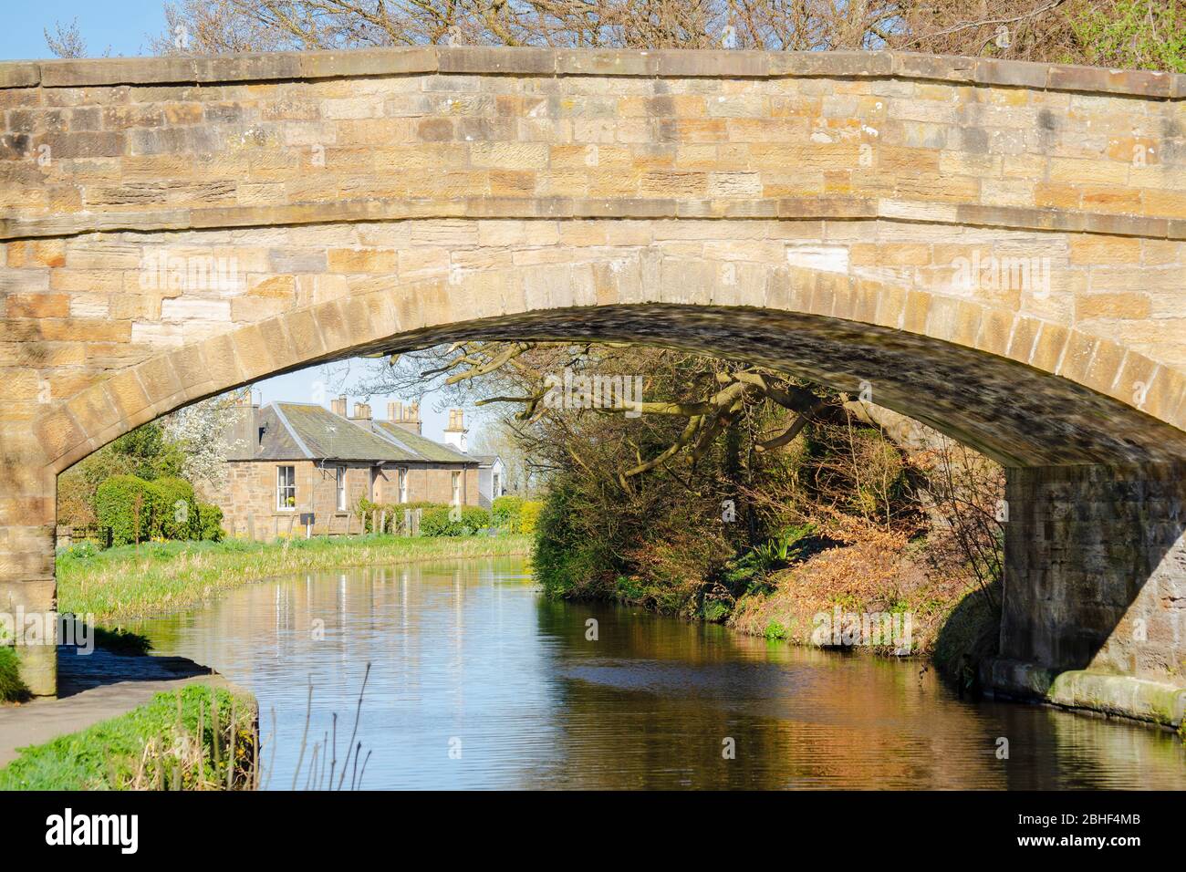Old Linlithgow High Resolution Stock Photography and Images - Alamy