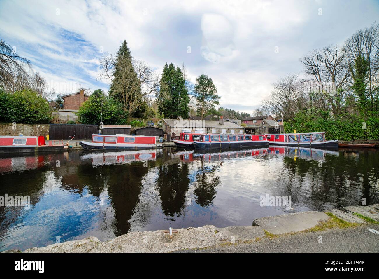 Linlithgow Canal High Resolution Stock Photography and Images - Alamy