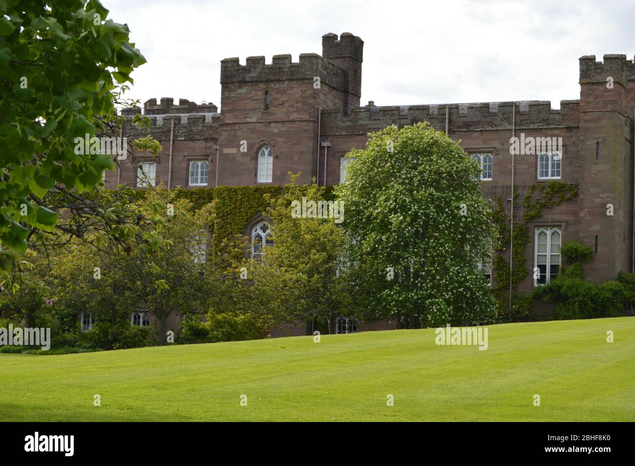 Scone palace gardens hi-res stock photography and images - Alamy