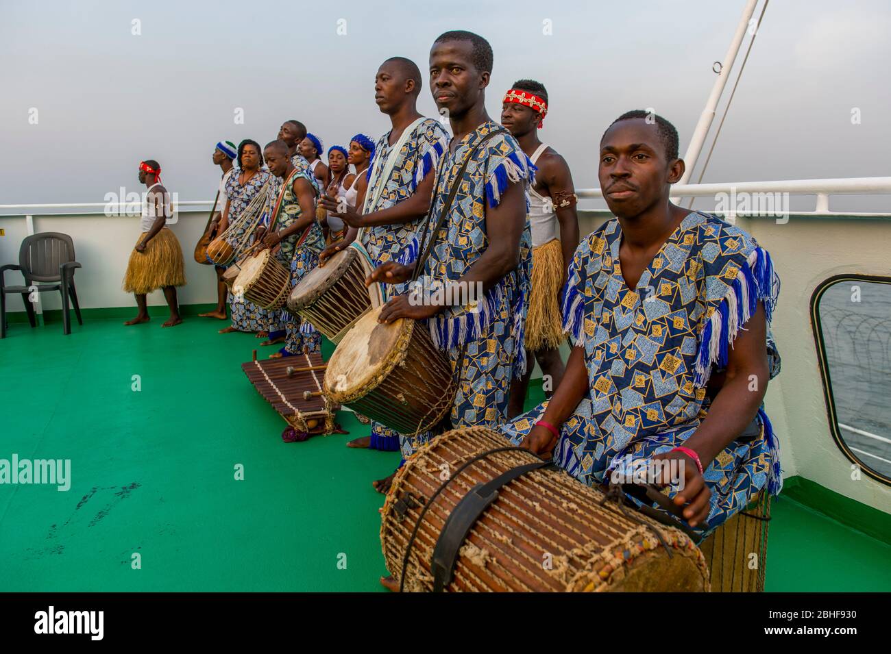Djembe drumm hi-res stock photography and images - Alamy