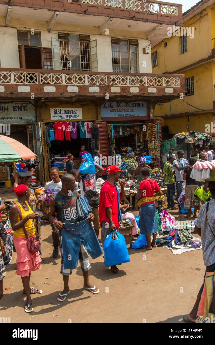 Busy street scene (Kissy Street) in Freetown, Sierra Leone Stock Photo ...