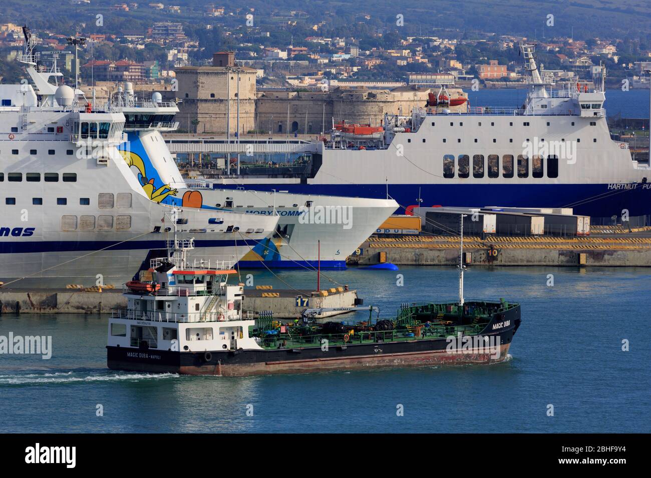 Civitavecchia ferry hi-res stock photography and images - Alamy
