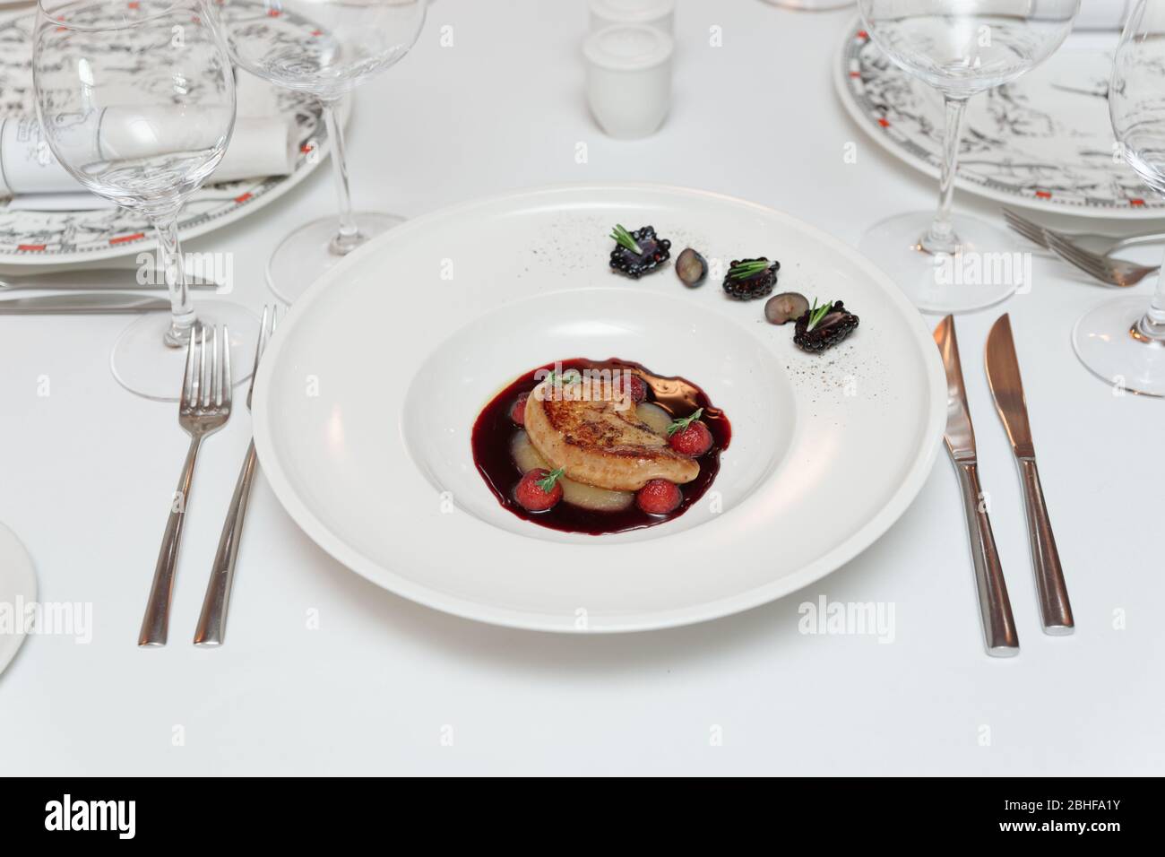 French formal dish hi-res stock photography and images - Alamy