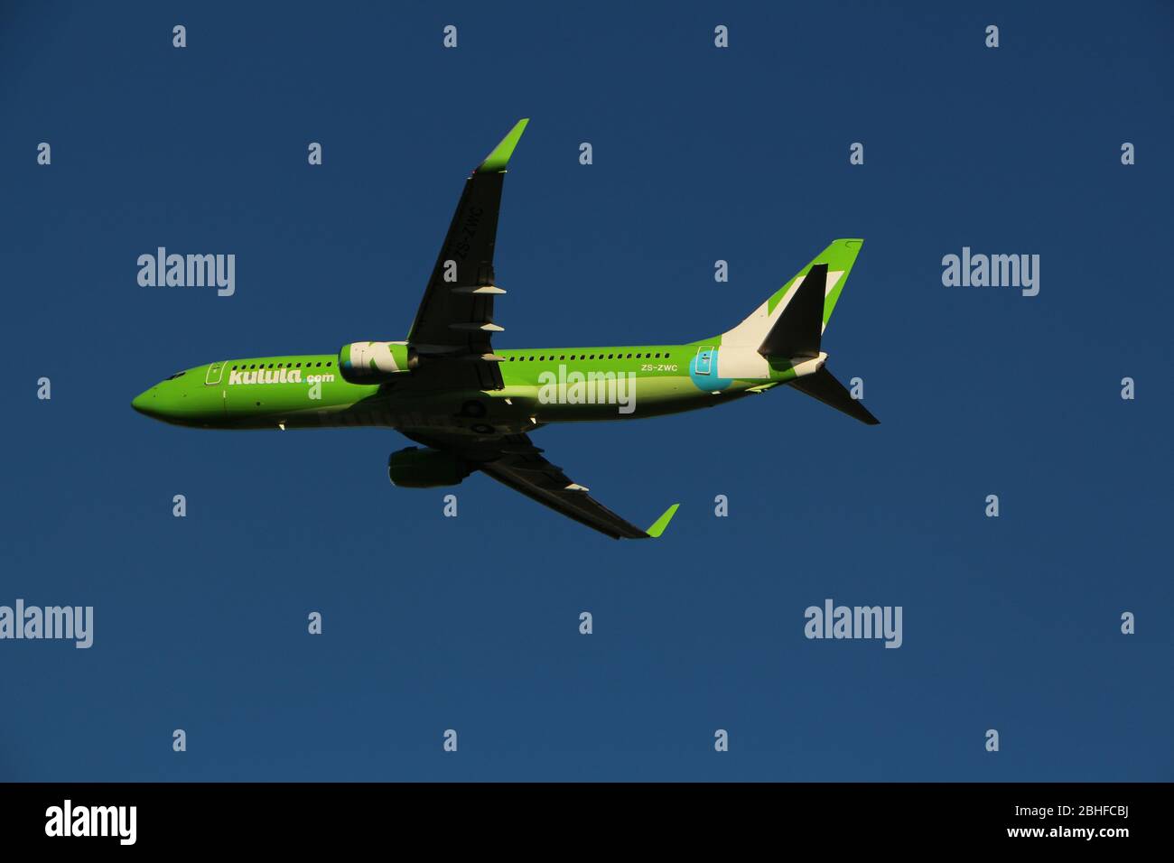 Kulula airplane hi-res stock photography and images - Alamy