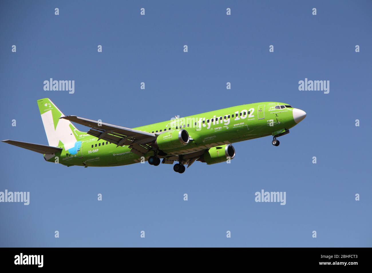 Kulula airplane hi-res stock photography and images - Alamy