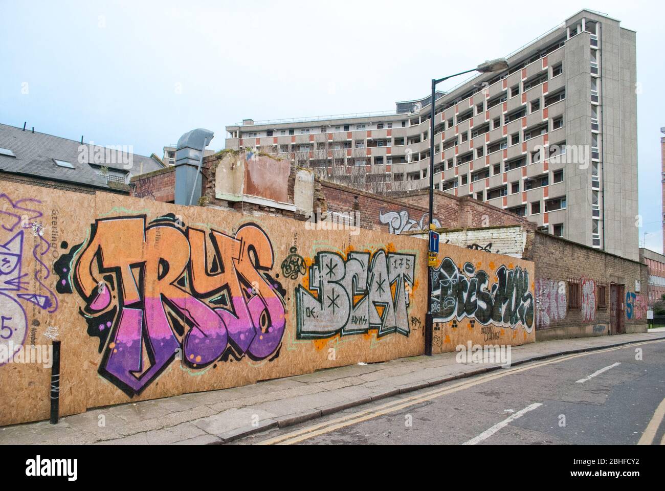 Hackney social housing hi-res stock photography and images - Alamy